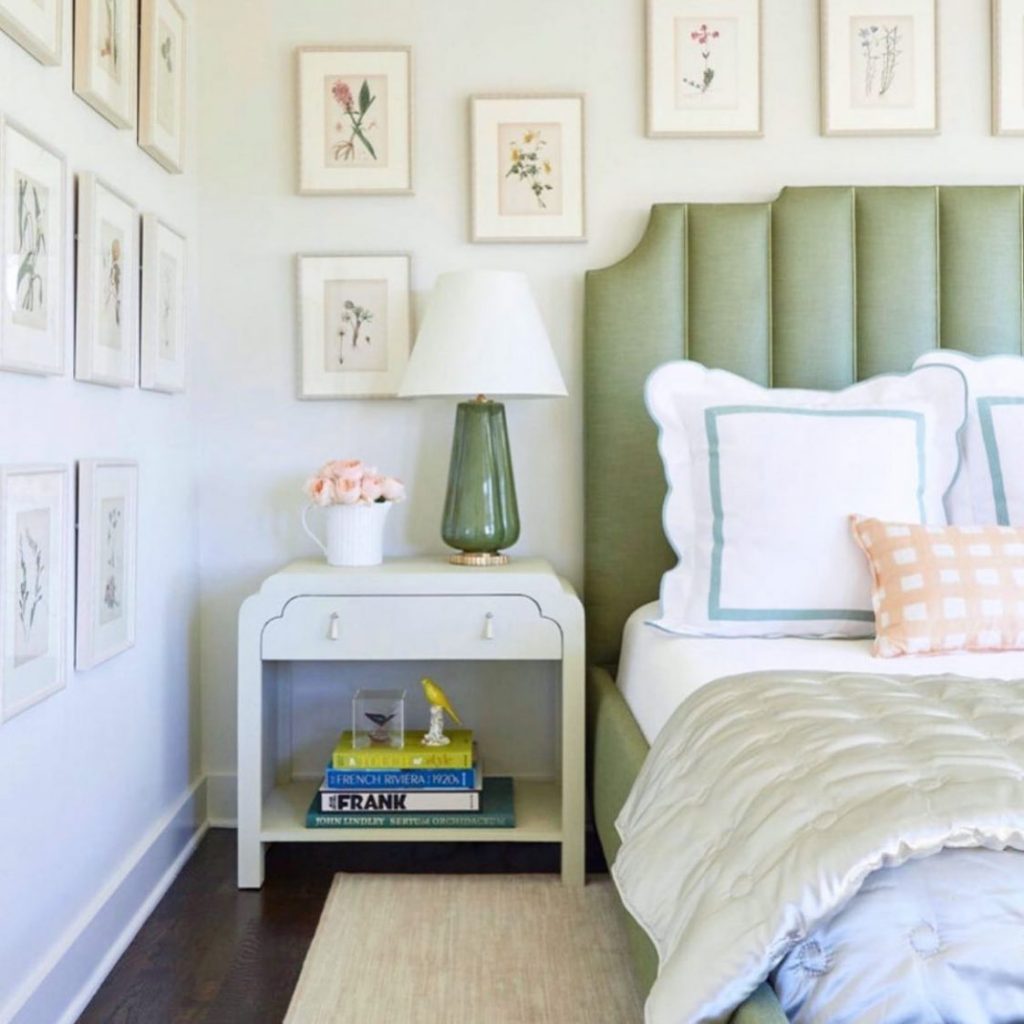 Refreshing Mint Green Room Designs for Calm & Creativity
