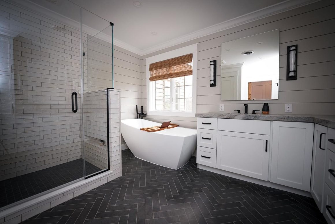Stunning Shower Tile Ideas: Modern Bathroom Designs
