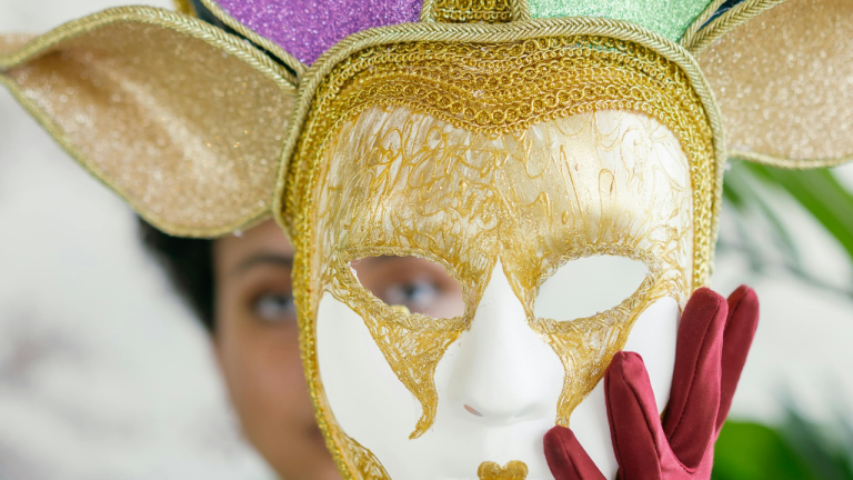 Mardi Gras Colors: Meaning of Purple, Green & Gold